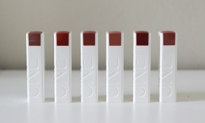 Les Rouges by UNE // Revue et swatches - Mango and Salt